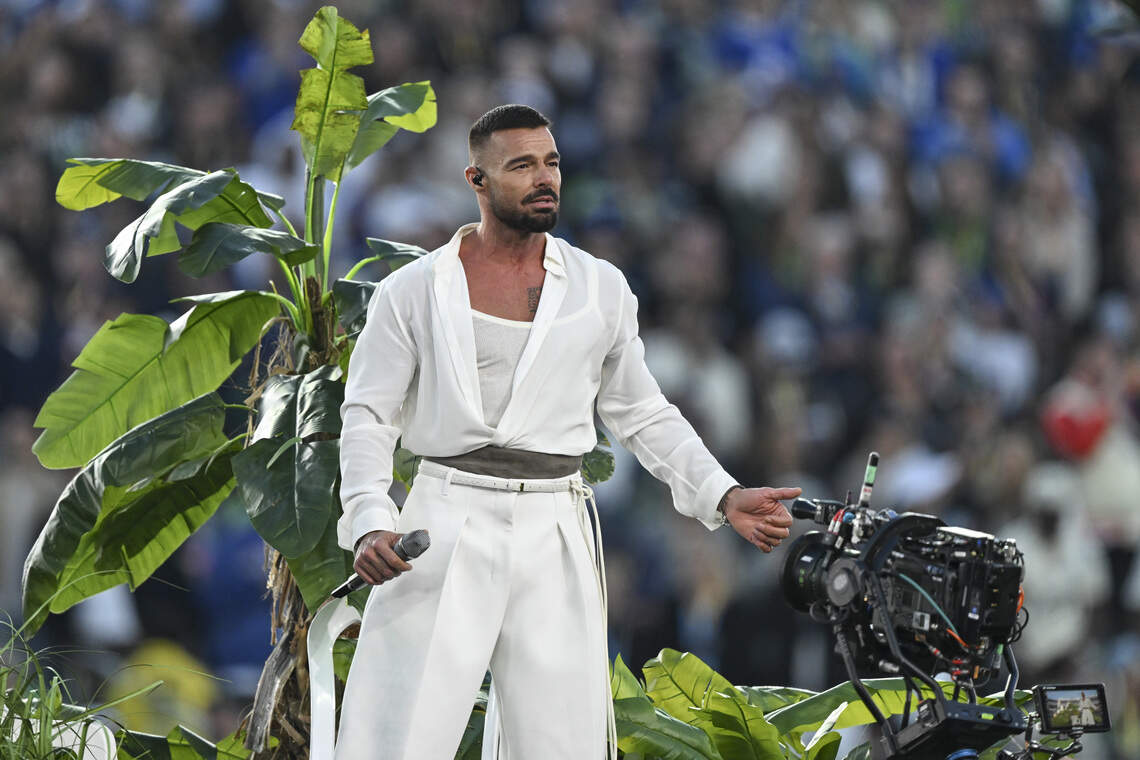Bad Bunny Super Bowl halftime celebrates Latino culture | Merced Sun-Star