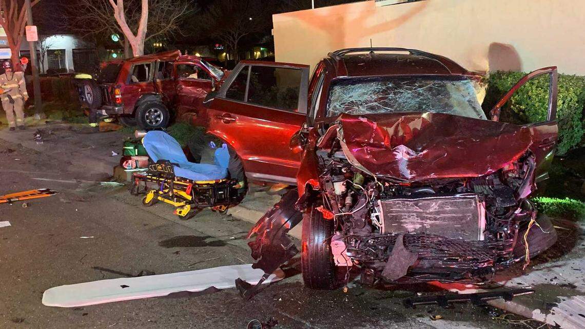 Sacramento Metro Fire: Crash at Stockton and Florin kills 1 ...