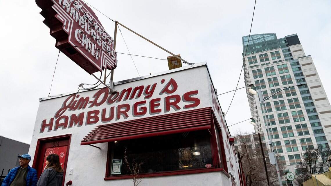 Downtown Sacramento diner restaurant Jim-Denny’s reopening | Sacramento Bee