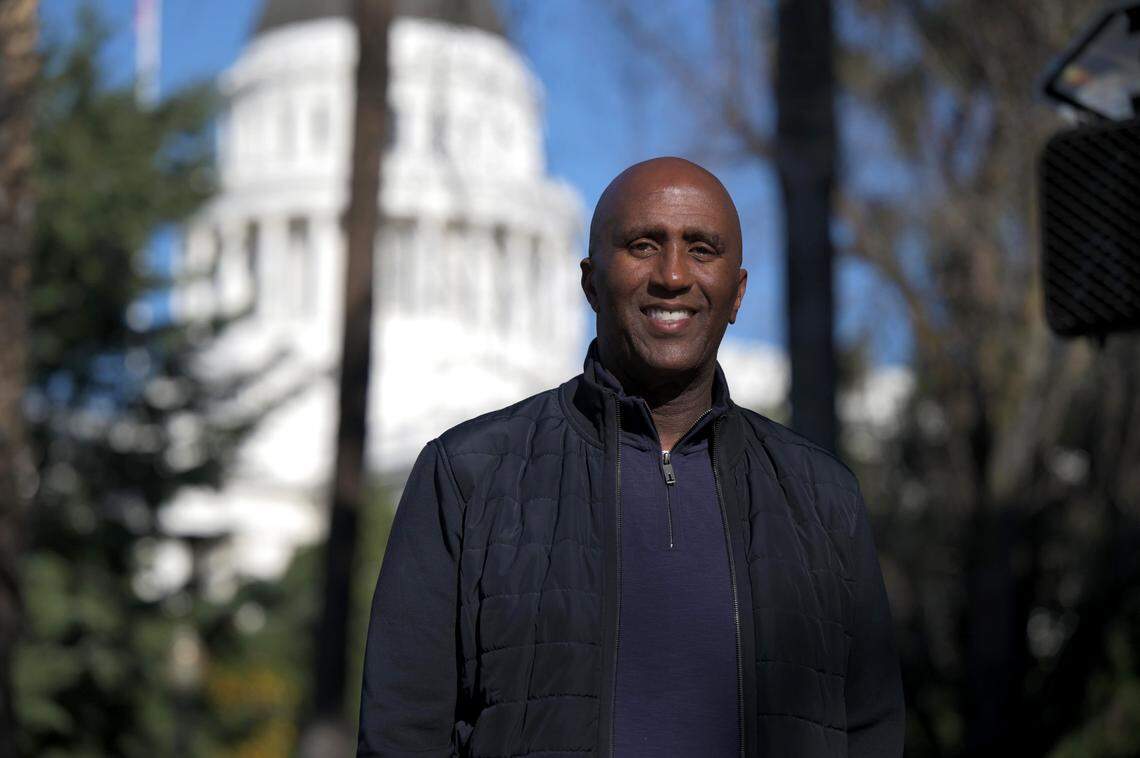 California Assemblyman Jim Cooper had gun at Sacramento airport ...