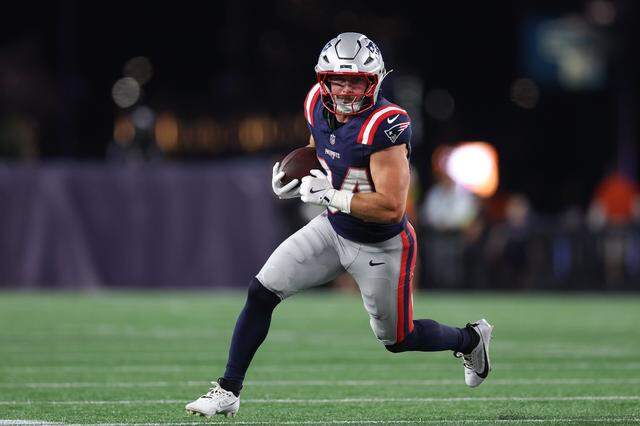 Former UC Davis star Lan Larison impresses in NFL preseason ...
