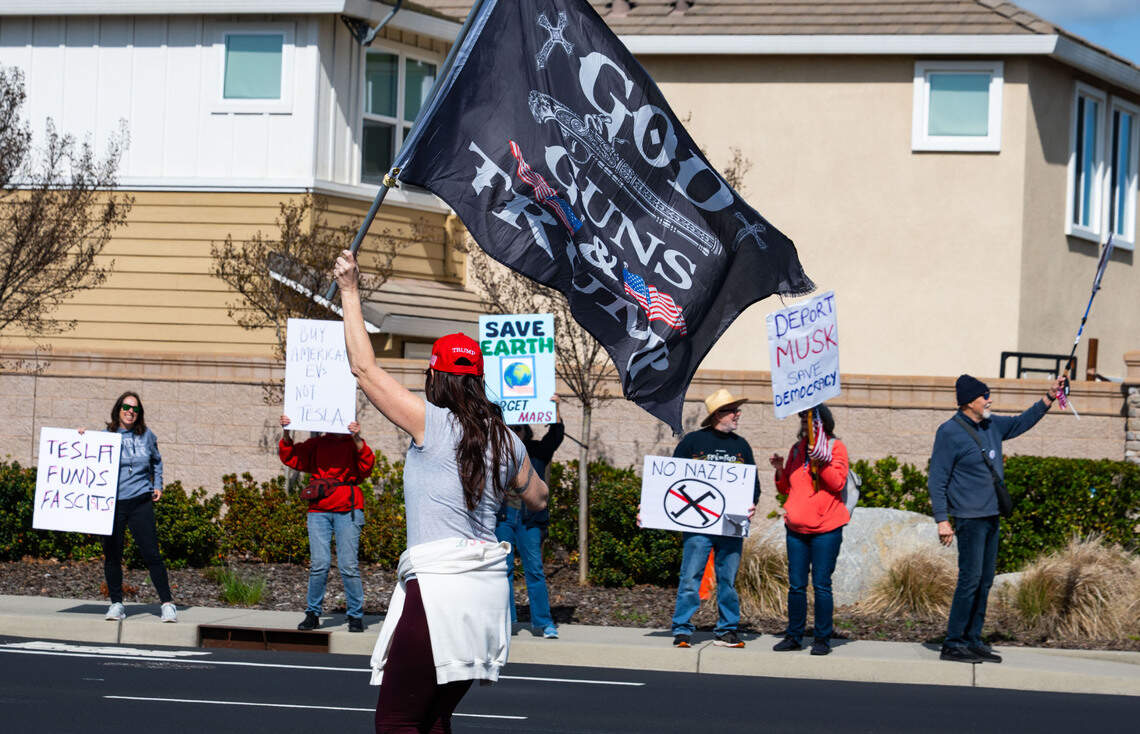 Photos: Tesla and MAGA protesters face off in Rocklin CA | Sacramento Bee