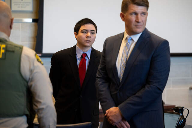 Davis stabbing trial for Carlos Dominguez ends in mistrial | Sacramento Bee