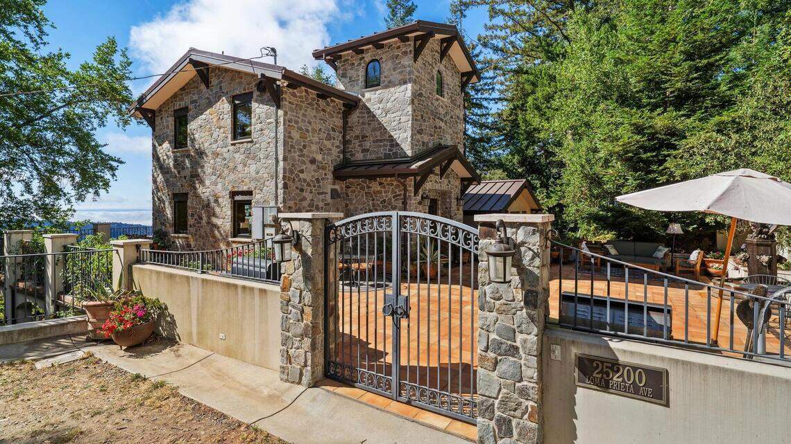 Los Gatos vineyard estate for sale above Monterey Bay views | Raleigh ...