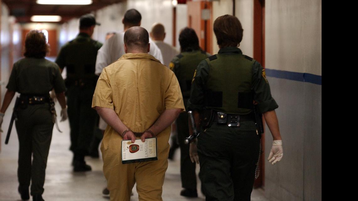 Public defender helps Sacramento County felons reduce past convictions ...